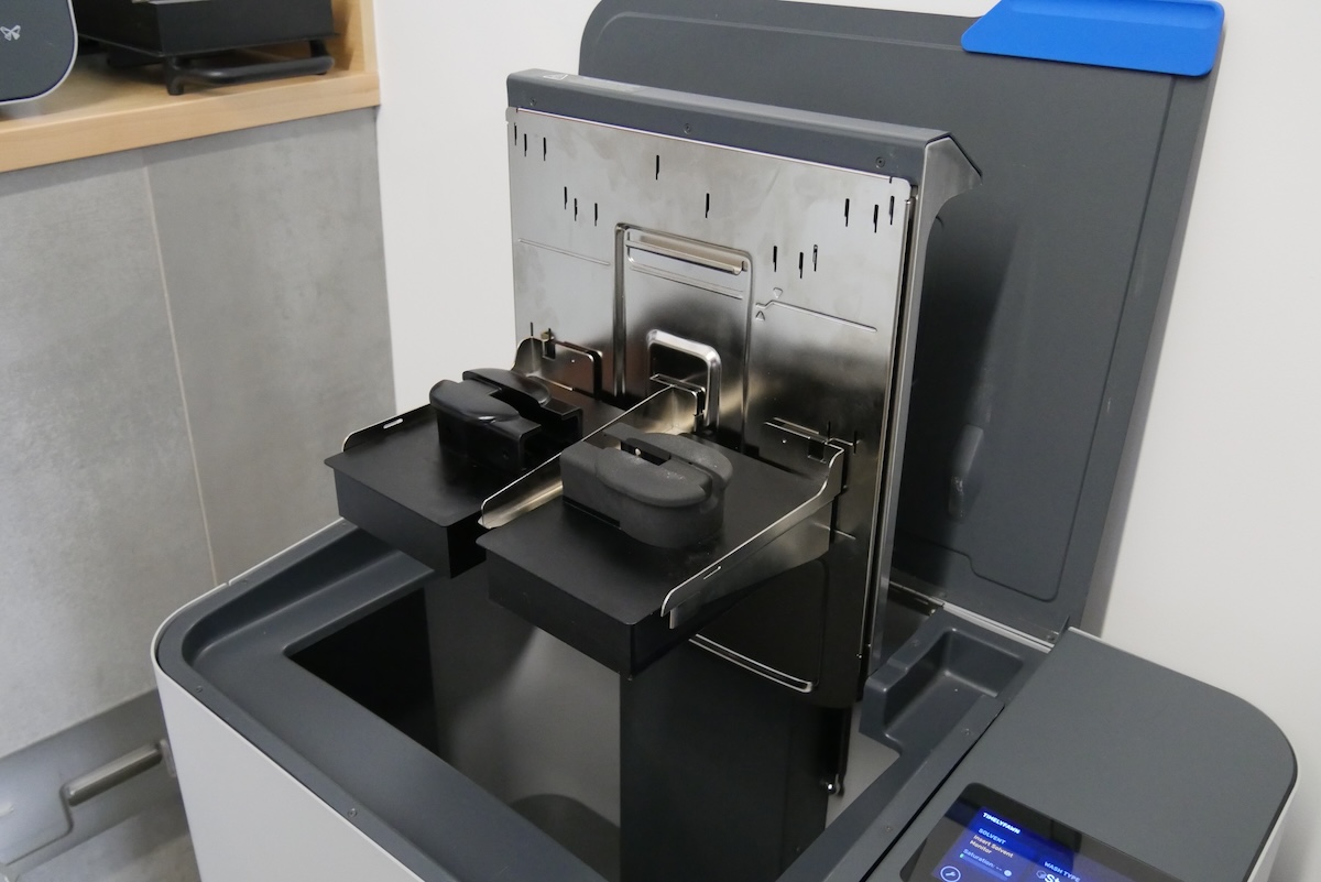 Installing and using the Form Wash L Universal Build Platform Adapter